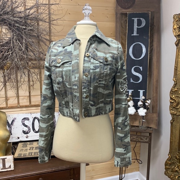 paparazzi | Jackets & Coats | Vintage Paparazzi Cropped Camo Jacket ...